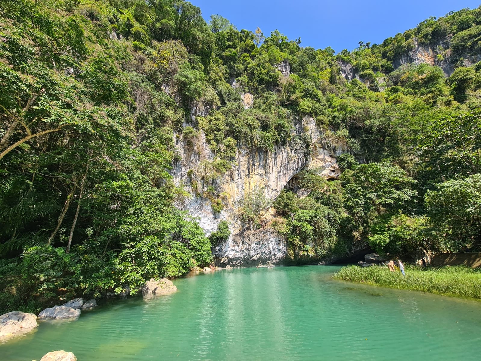 Keindahan Sungai Lhok Gaca di Aceh Besar