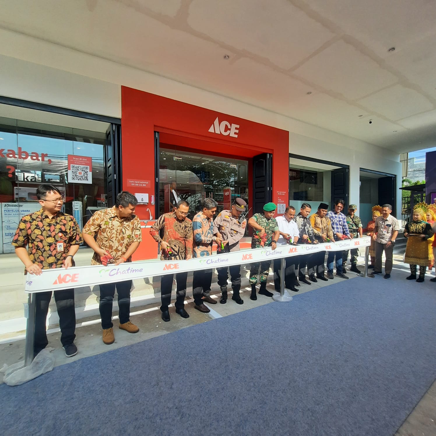 ACE Resmikan Toko Barunya di Batoh